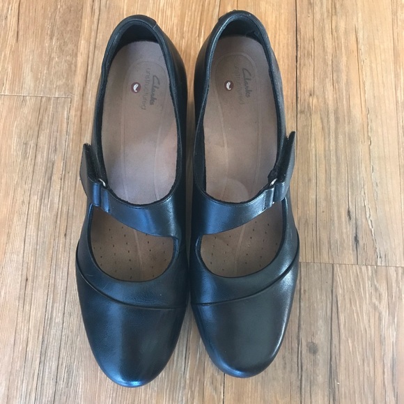 Clarks | Shoes | Clarks Unstructured Rosalyn Wren Pump Heel Shoes Slip ...